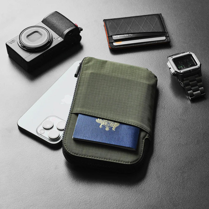Alpaka Zip Travel Wallet - Axoflux Green