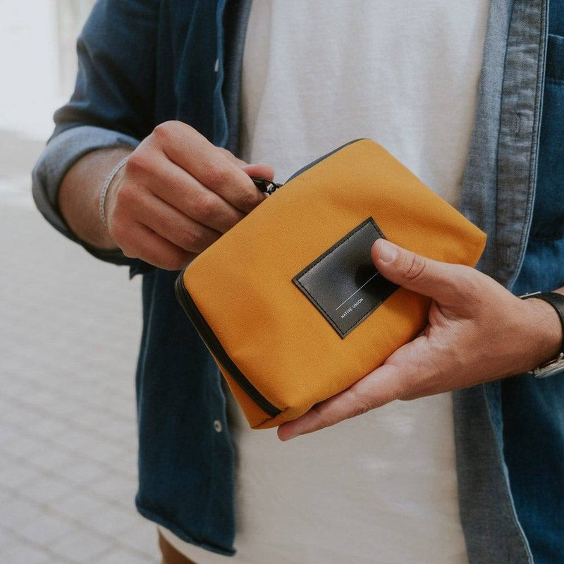 Native Union Re-Classic MagSafe Card Wallet - Kraft | Modern Quests