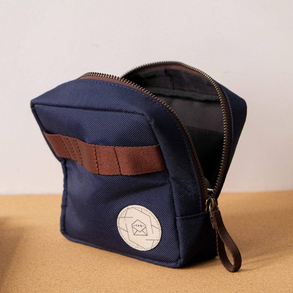 The Postbox Mavi Tech Kit - Oxford Blue